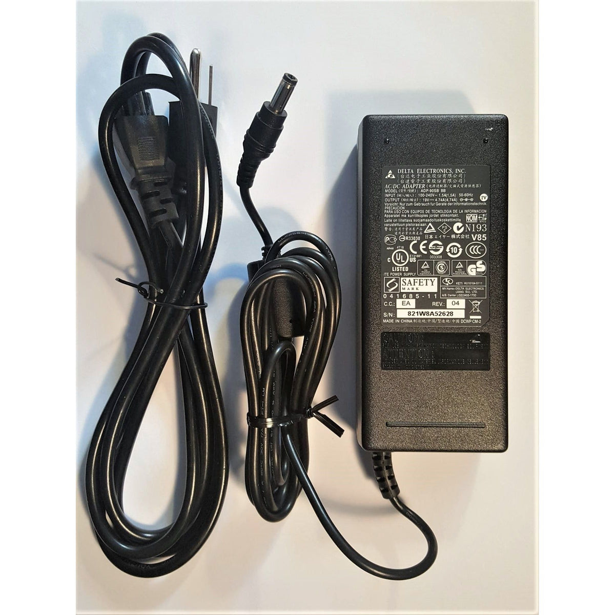 New Genuine Delta AC Adapter 90W | LaptopParts.ca